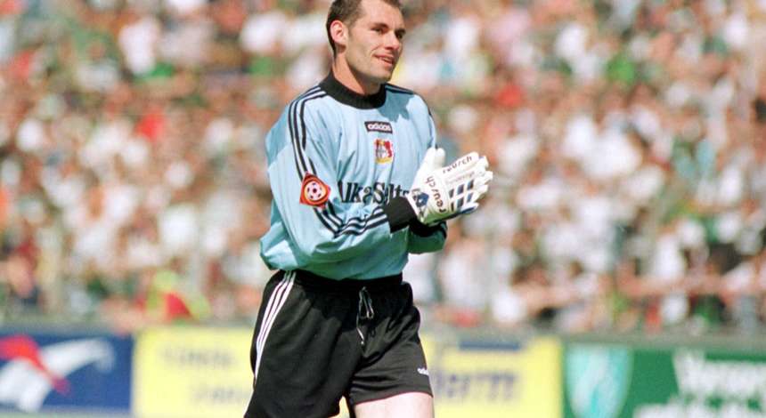 Episode 24: Dirk Heinen – Number 1 of crazy stories | Bayer04.de